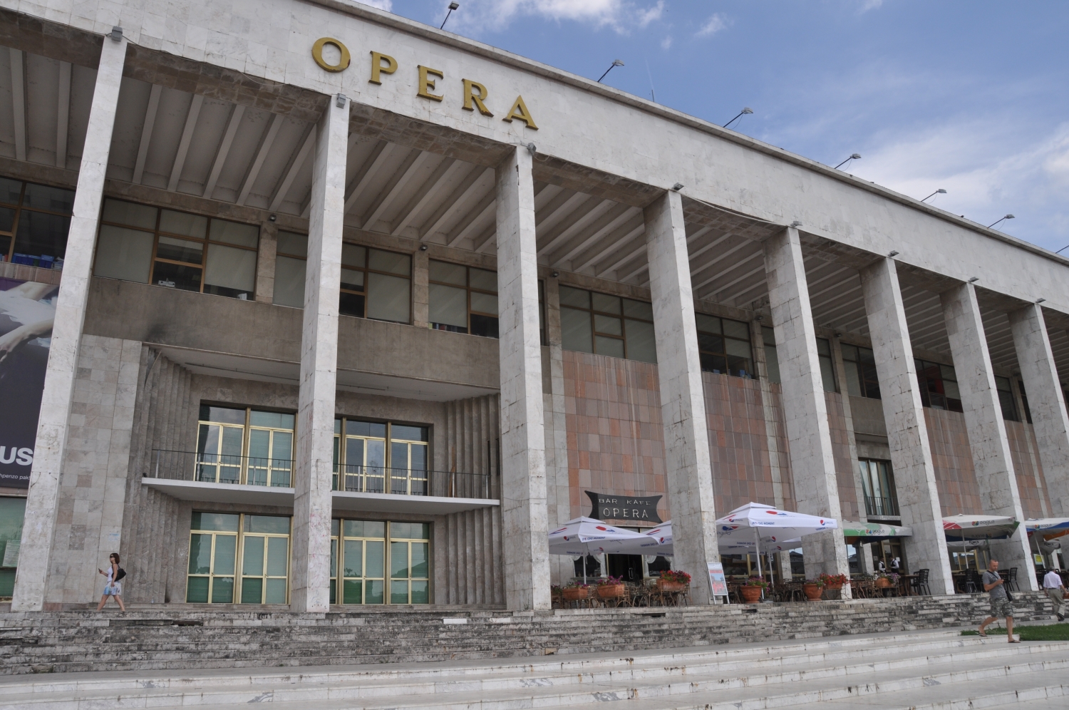 Tirana. Čo si pozrieť v meste a ako si ju užiť? | Blog BUBO