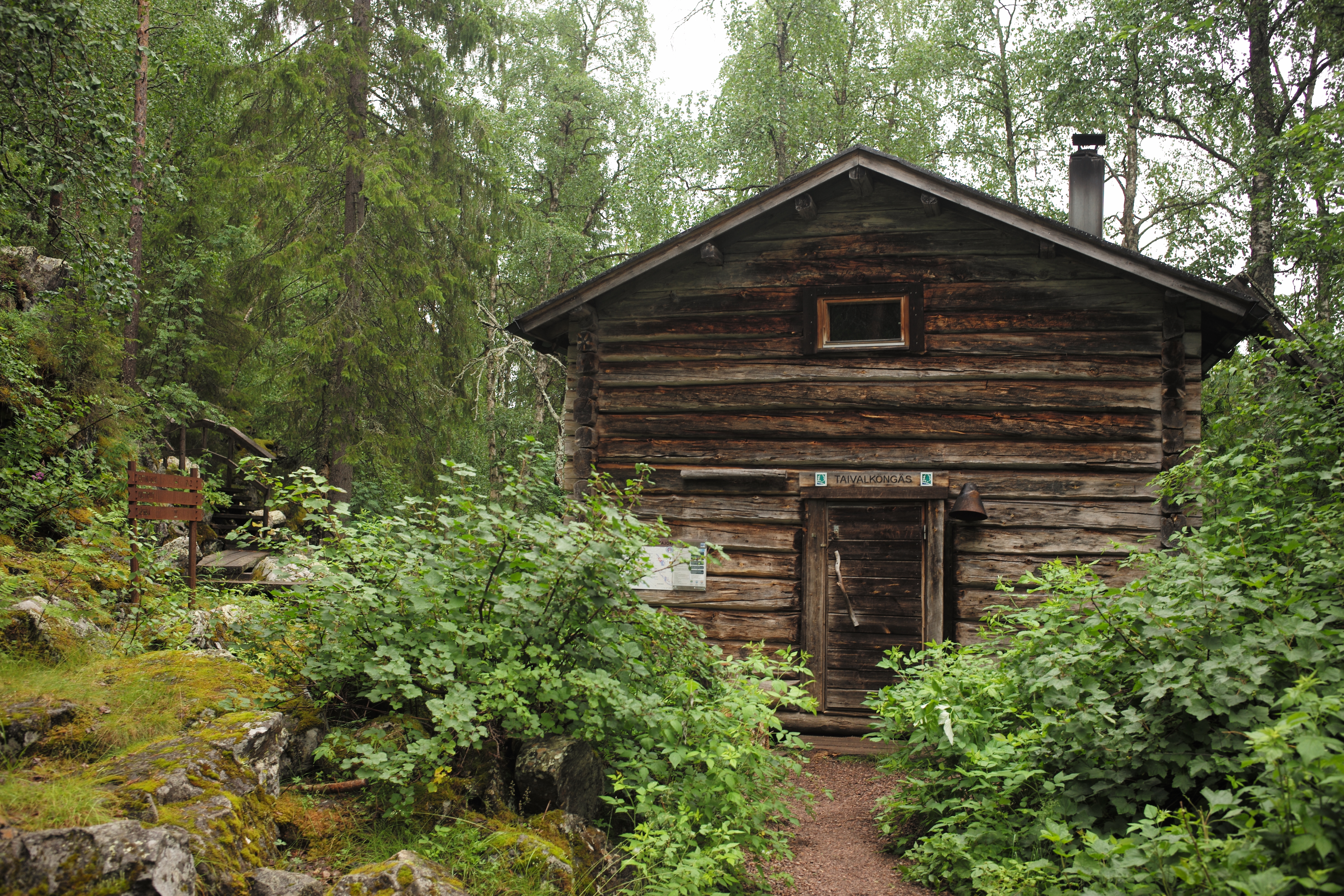 Vianoce pre introvertov: ticho, svetlo a zimné cesty s BUBO | Blog BUBO